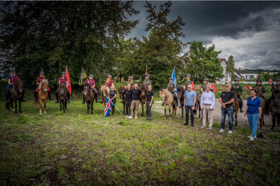 Relay Ride – Ceremonial Baton Handover in Bad Zurzach | FEIF